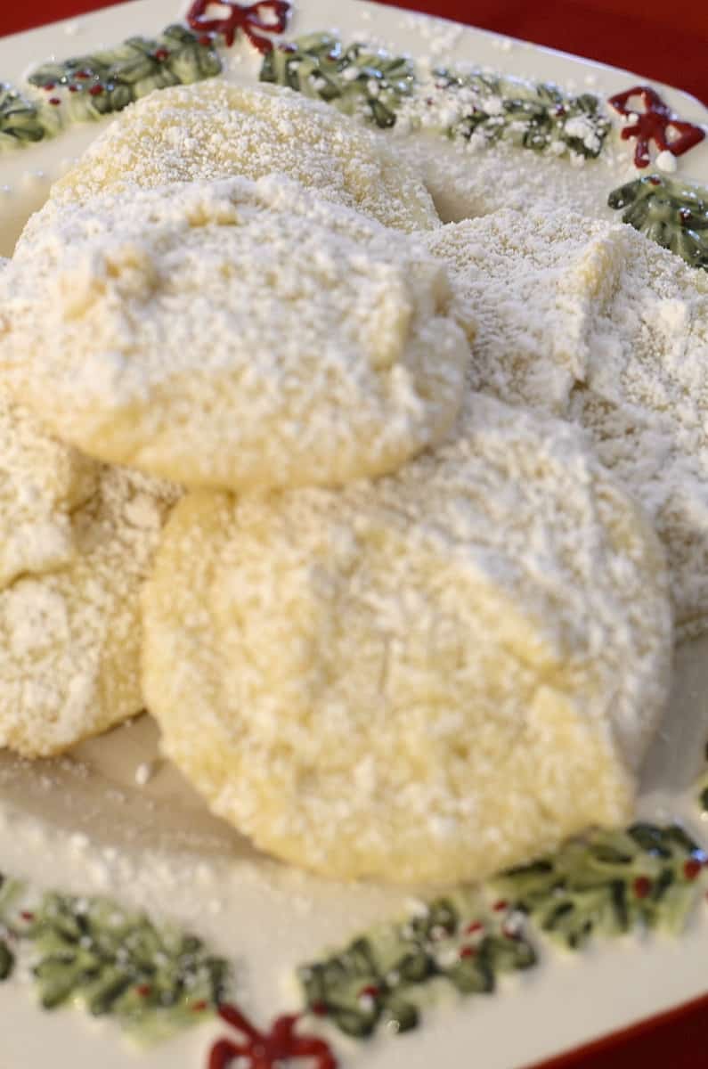 White Chocolate Snowball Cookies - The Wine Lover's Kitchen